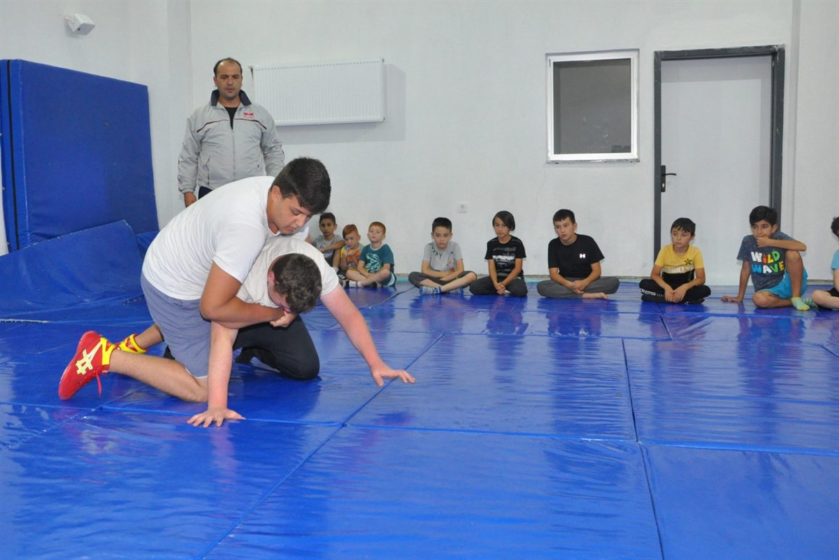 Isparta Belediye Başkanlığı - Isparta Belediyesi Yaz Spor Kursları başlıyor